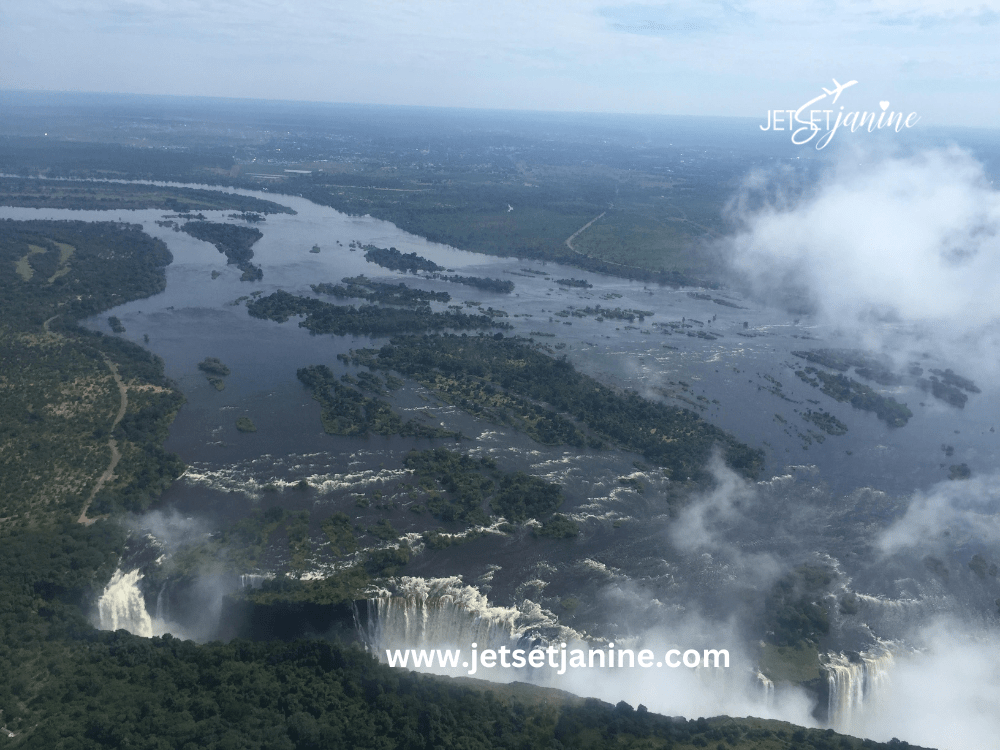 Victoria Falls Travel Guide-The best 2 days itinerary